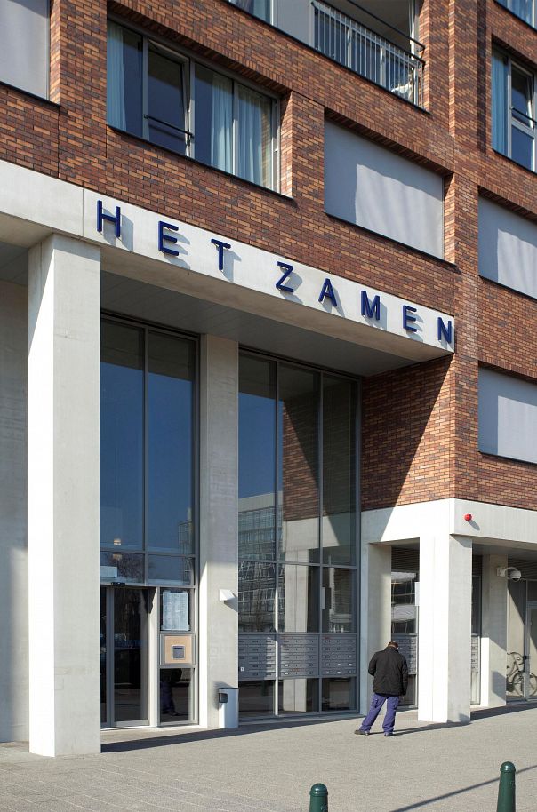 Architectuurplaquette - Het Zamen, 132 huurwoningen, 102 ...